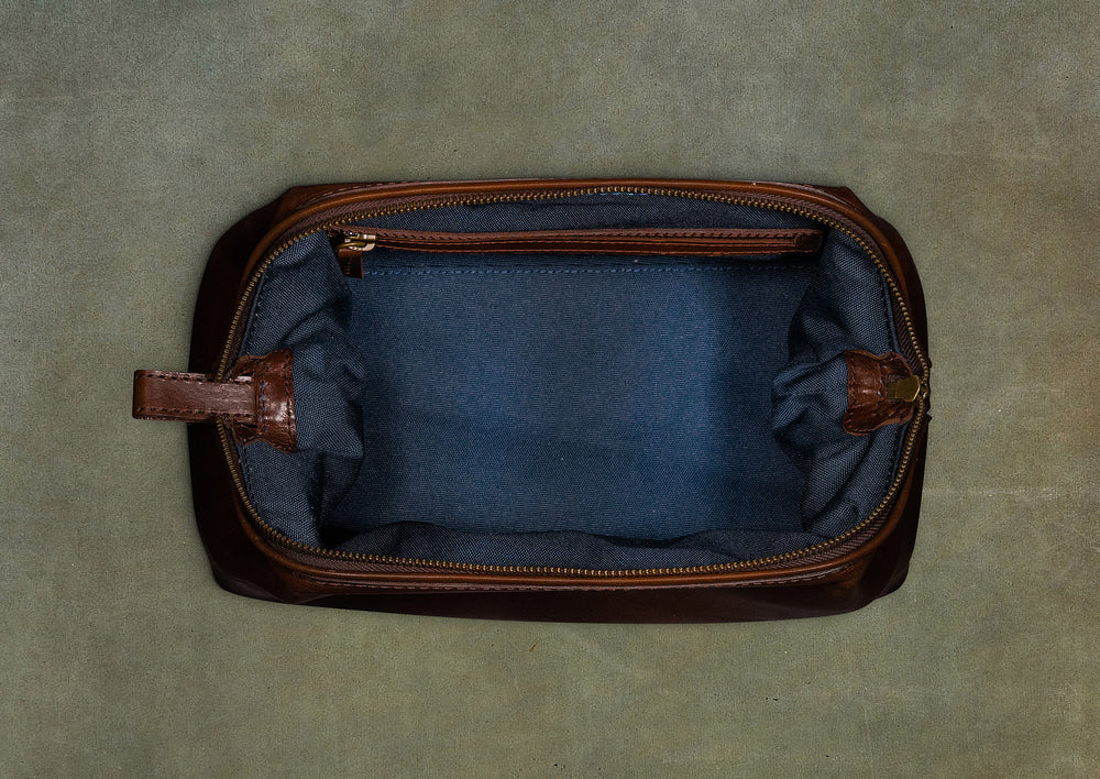 leather travel kit and vegetable tanned leather goods I Satchel & Page